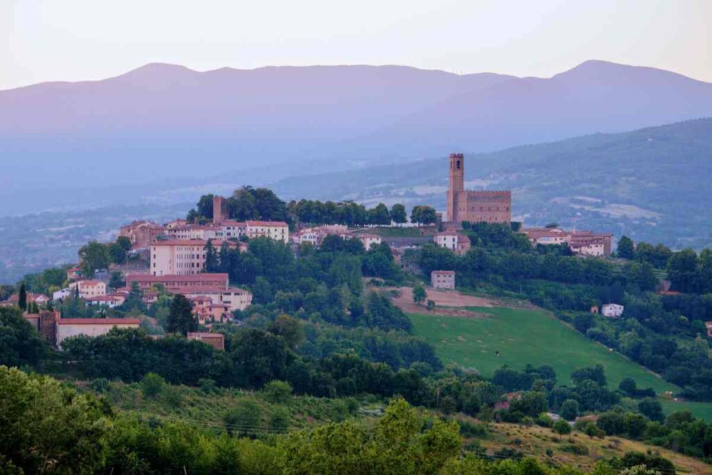 L'itinerario trekking più bello d'Italia, conoscete il Cammino di Dante ...